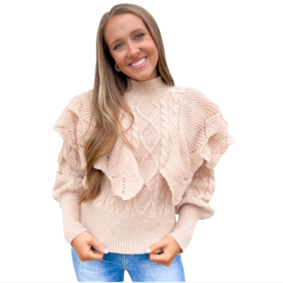entro | Sweaters | Nwot Entro Long Sleeve Ruffle Shoulder Sweater Sz L ...
